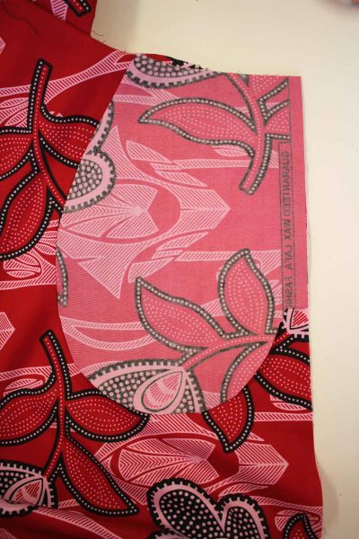 Tutorial - Adding pockets into a side seam with concealed zip - Dot To ...