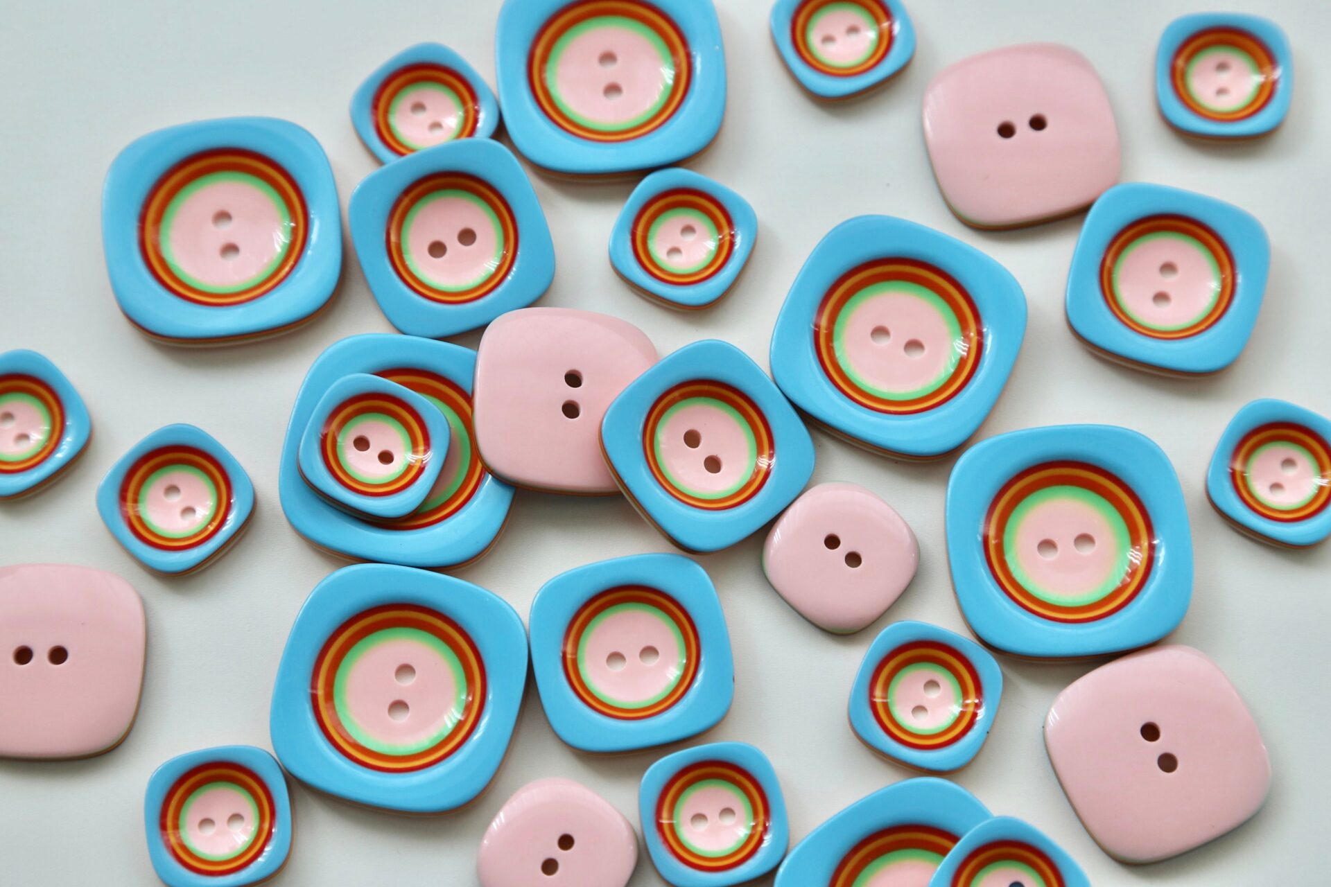 Square/Round Rainbow Buttons - 20mm, 30mm & 35mm - Dot To Dot Studio