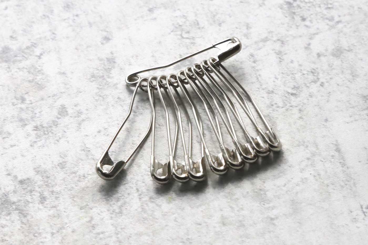 Curved Safety Pins - Bundle of 10 - 38mm - Dot To Dot Studio