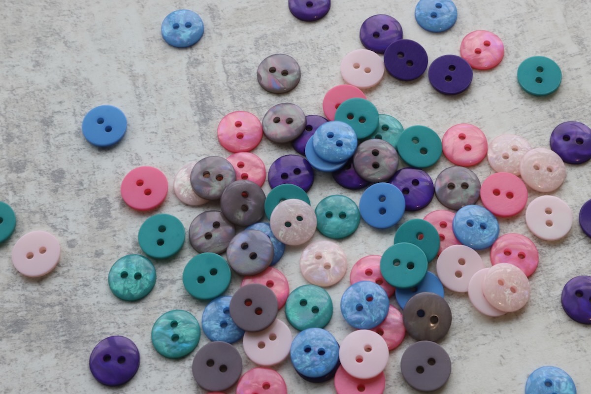 Set of 5 Buttons Iridescent Sew Through Buttons - Dot To Dot Studio