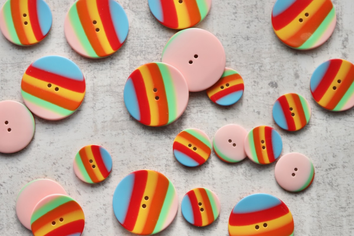 Rainbow Slice Buttons - 20mm, 28mm, 35mm | Dot To Dot Studio